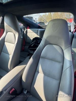 Pelēks Porsche 911 2014 Tallina, ar dzinēja tilpumu 3.80 L un nobraukumu 102 tūkst. km par 69000 €, foto 13 vietnē AUTOMOTO.COM.LV
