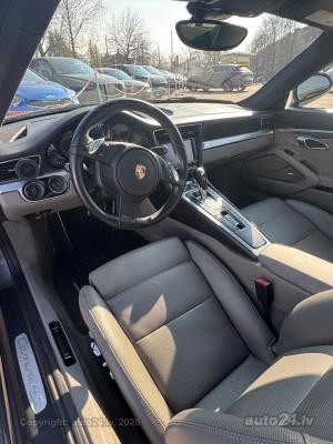 Pelēks Porsche 911 2014 Tallina, ar dzinēja tilpumu 3.80 L un nobraukumu 102 tūkst. km par 69000 €, foto 14 vietnē AUTOMOTO.COM.LV