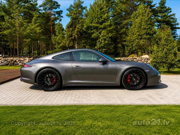 Серый Порше 911 2015 в Таллин, объемом двигателя 3.80 л и пробегом 130 тыс. км за 90000 €, фото 5 на AUTOMOTO.COM.LV