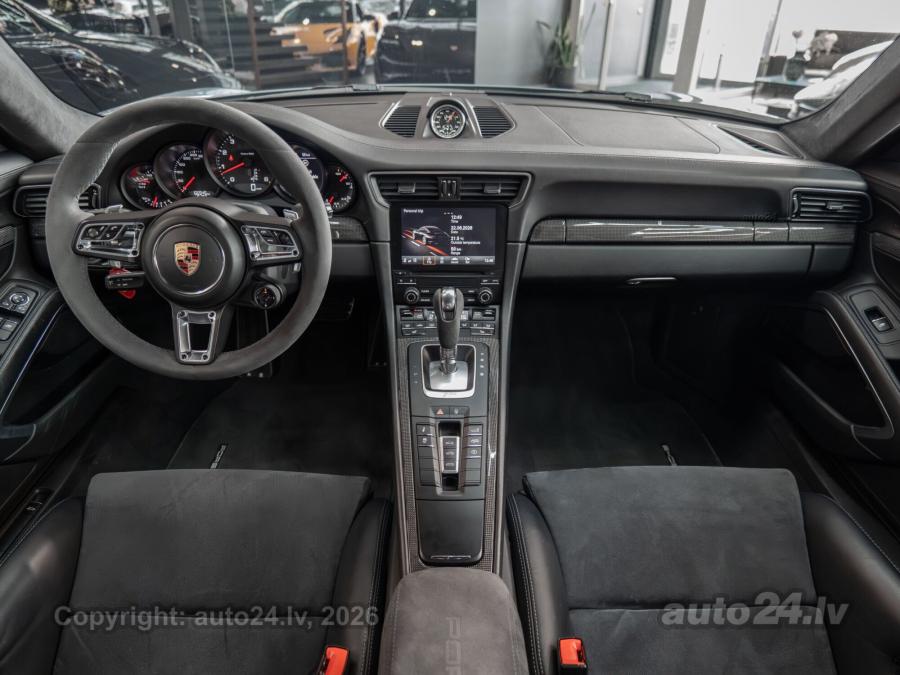 Pelēks Porsche 911 2016 Tallina, ar dzinēja tilpumu 3.00 L un nobraukumu 67 tūkst. km par 86900 €, foto 10 vietnē AUTOMOTO.COM.LV