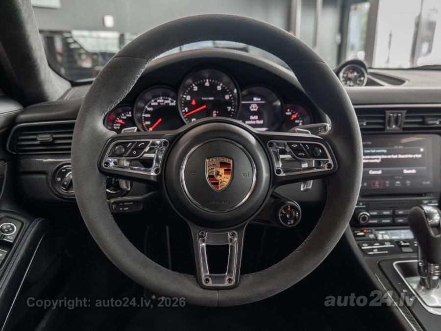 Pelēks Porsche 911 2016 Tallina, ar dzinēja tilpumu 3.00 L un nobraukumu 67 tūkst. km par 86900 €, foto 12 vietnē AUTOMOTO.COM.LV