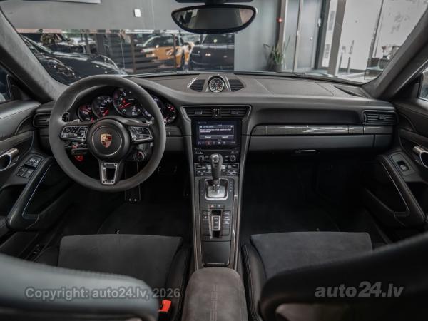 Pelēks Porsche 911 2016 Tallina, ar dzinēja tilpumu 3.00 L un nobraukumu 67 tūkst. km par 86900 €, foto 10 vietnē AUTOMOTO.COM.LV