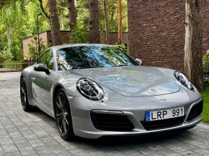 Grey Porsche 911 2017 in Palanga, with an engine capacity of 2.98 L and mileage of 103 thousand km for 66900 €, photo 4 on AUTOMOTO.COM.LV