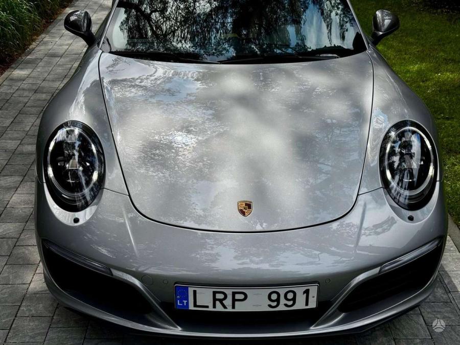 Grey Porsche 911 2017 in Palanga, with an engine capacity of 2.98 L and mileage of 103 thousand km for 66900 €, photo 6 on AUTOMOTO.COM.LV