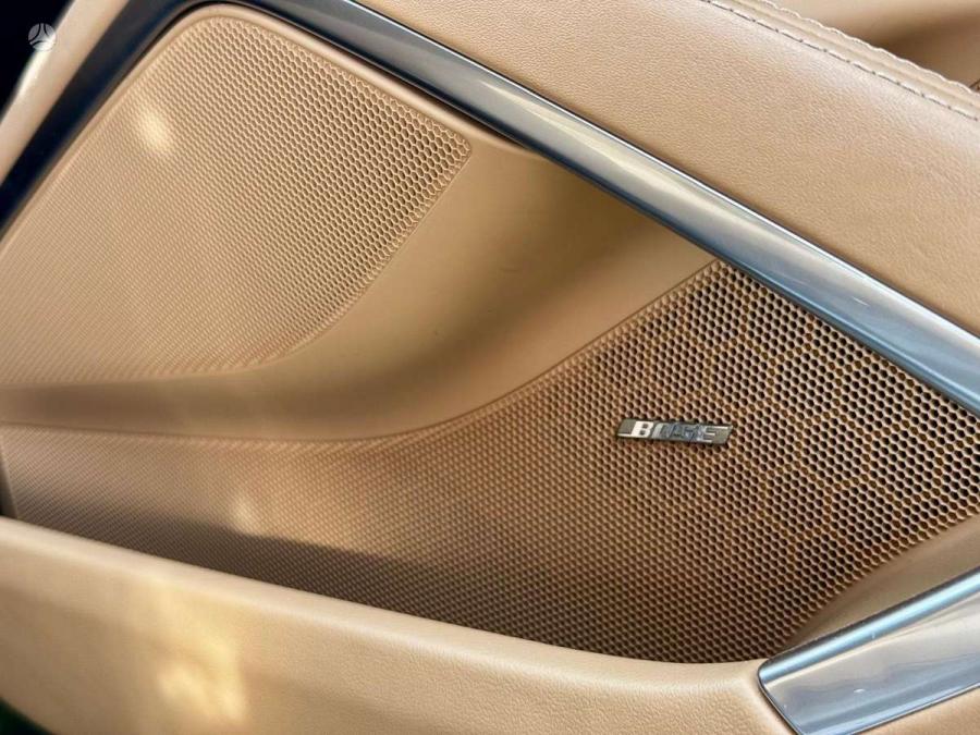 Grey Porsche 911 2017 in Palanga, with an engine capacity of 2.98 L and mileage of 103 thousand km for 66900 €, photo 13 on AUTOMOTO.COM.LV