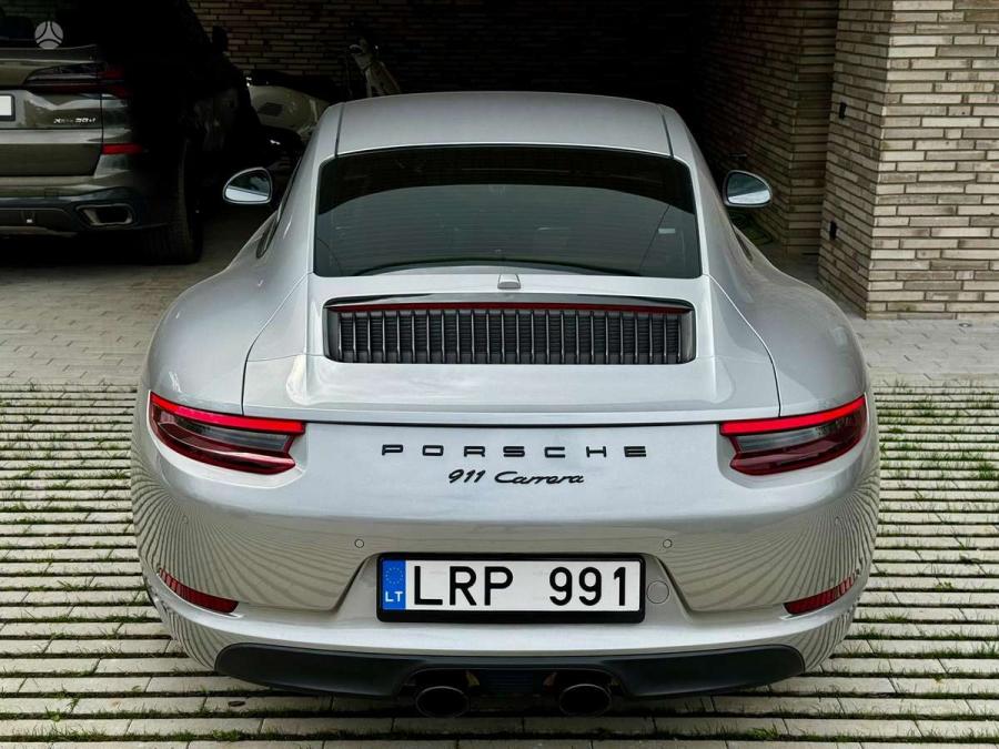 Pelēks Porsche 911 2017 Šauļi, ar dzinēja tilpumu 2.98 L un nobraukumu 103 tūkst. km par 66900 €, foto 7 vietnē AUTOMOTO.COM.LV