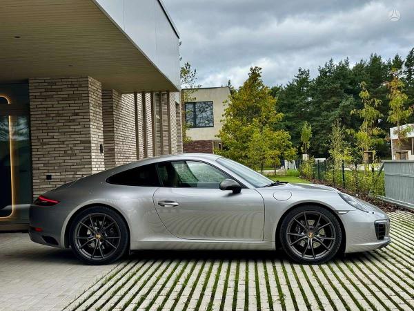 Pelēks Porsche 911 2017 Šauļi, ar dzinēja tilpumu 2.98 L un nobraukumu 103 tūkst. km par 66900 €, foto 8 vietnē AUTOMOTO.COM.LV