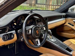 Pelēks Porsche 911 2017 Šauļi, ar dzinēja tilpumu 2.98 L un nobraukumu 103 tūkst. km par 66900 €, foto 11 vietnē AUTOMOTO.COM.LV