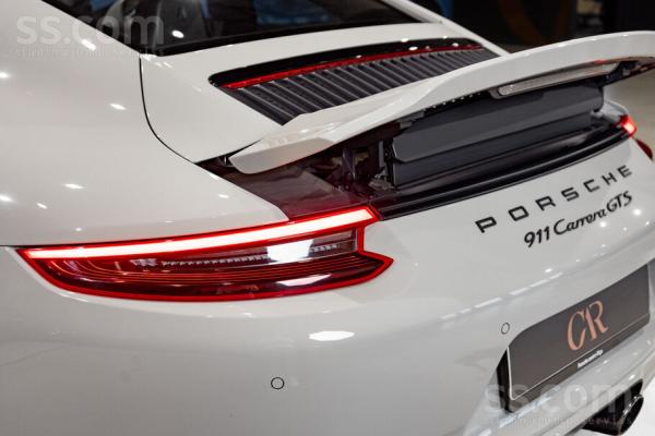 Pelēks Porsche 911 2018 Rīga, ar dzinēja tilpumu 3.00 L un nobraukumu 93 tūkst. km par 108000 €, foto 9 vietnē AUTOMOTO.COM.LV