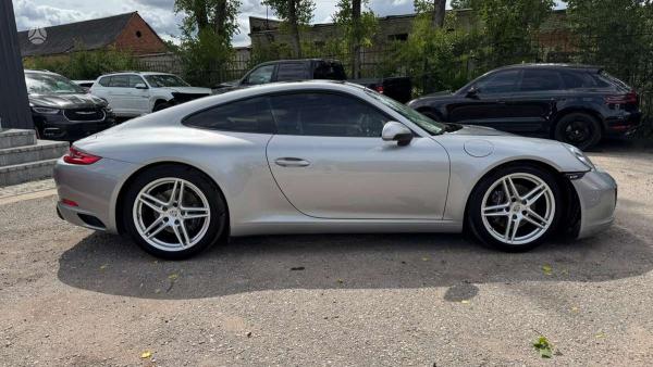 Pelēks Porsche 911 2019 Ukmergė, ar dzinēja tilpumu 3.00 L un nobraukumu 28 tūkst. km par 57990 €, foto 2 vietnē AUTOMOTO.COM.LV