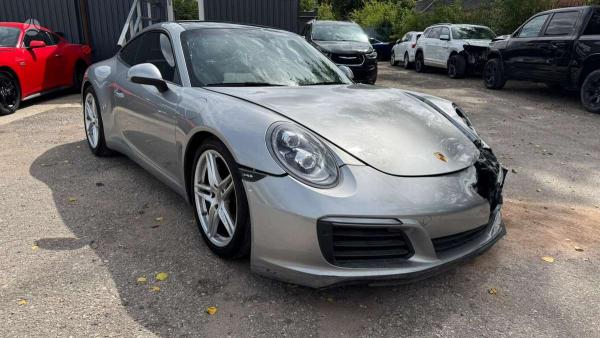 Pelēks Porsche 911 2019 Ukmergė, ar dzinēja tilpumu 3.00 L un nobraukumu 28 tūkst. km par 57990 €, foto 4 vietnē AUTOMOTO.COM.LV