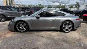 Grey Porsche 911 2019 in Ukmerge, with an engine capacity of 3.00 L and mileage of 28 thousand km for 57990 €, photo 9 on AUTOMOTO.COM.LV