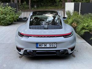 Grey Porsche 911 2020 in Vilnius, with an engine capacity of 2.98 L and mileage of 34 thousand km for 99992 €, photo 3 on AUTOMOTO.COM.LV