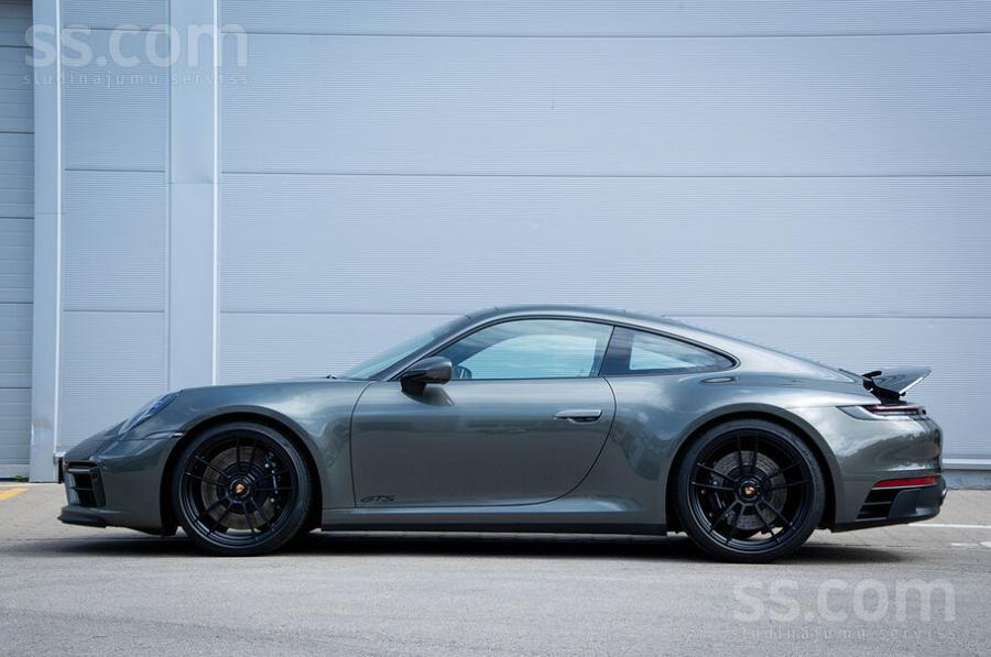 Pelēks Porsche 911 2022 Rīga, ar dzinēja tilpumu 3.00 L un nobraukumu 9 tūkst. km par 149000 €, foto 3 vietnē AUTOMOTO.COM.LV