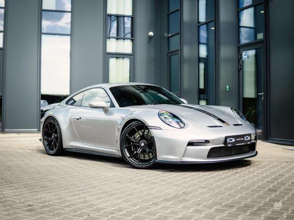 Pelēks Porsche 911 2022 Kauņa, ar dzinēja tilpumu 4.00 L un nobraukumu 15 tūkst. km par 160450 €, foto 1 vietnē AUTOMOTO.COM.LV
