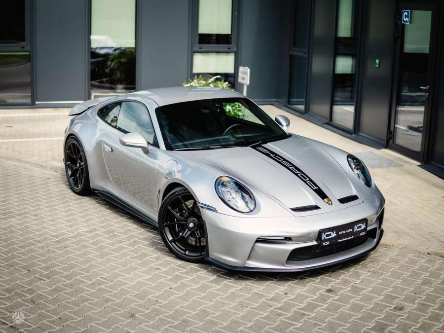 Pelēks Porsche 911 2022 Kauņa, ar dzinēja tilpumu 4.00 L un nobraukumu 15 tūkst. km par 160450 €, foto 4 vietnē AUTOMOTO.COM.LV