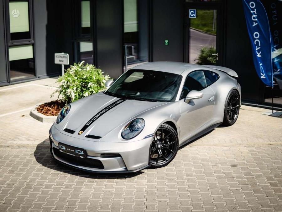 Pelēks Porsche 911 2022 Kauņa, ar dzinēja tilpumu 4.00 L un nobraukumu 15 tūkst. km par 160450 €, foto 6 vietnē AUTOMOTO.COM.LV