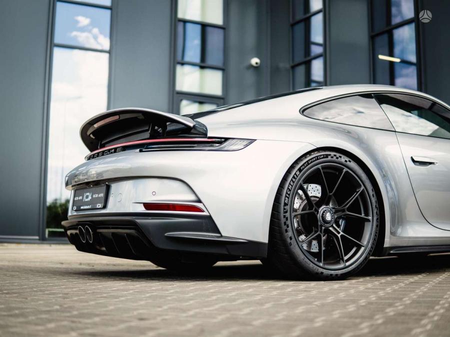 Pelēks Porsche 911 2022 Kauņa, ar dzinēja tilpumu 4.00 L un nobraukumu 15 tūkst. km par 160450 €, foto 13 vietnē AUTOMOTO.COM.LV