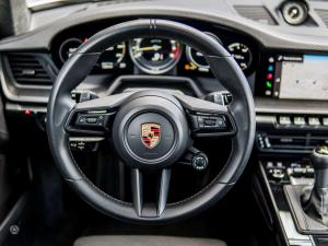 Pelēks Porsche 911 2022 Kauņa, ar dzinēja tilpumu 4.00 L un nobraukumu 15 tūkst. km par 160450 €, foto 25 vietnē AUTOMOTO.COM.LV