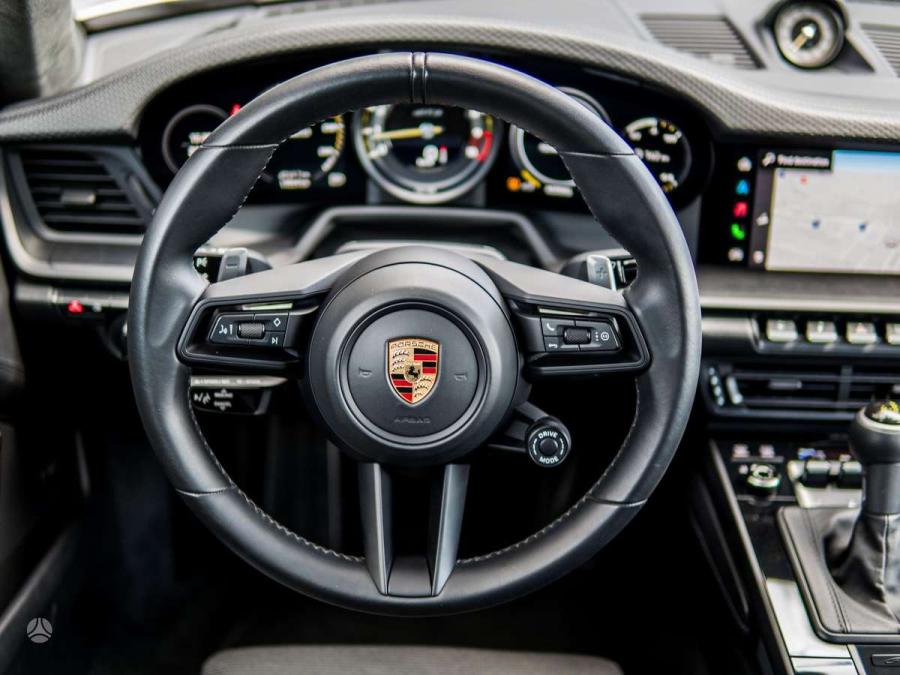 Pelēks Porsche 911 2022 Kauņa, ar dzinēja tilpumu 4.00 L un nobraukumu 15 tūkst. km par 160450 €, foto 25 vietnē AUTOMOTO.COM.LV