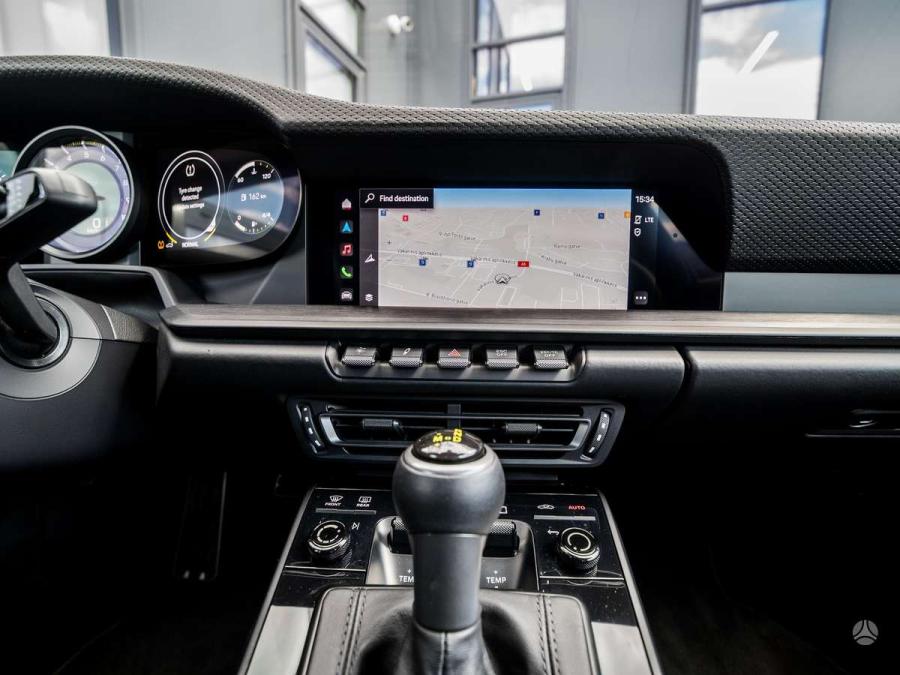 Pelēks Porsche 911 2022 Kauņa, ar dzinēja tilpumu 4.00 L un nobraukumu 15 tūkst. km par 160450 €, foto 27 vietnē AUTOMOTO.COM.LV