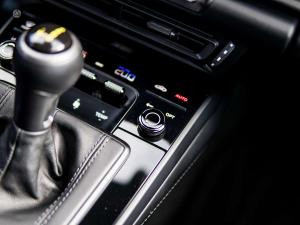 Pelēks Porsche 911 2022 Kauņa, ar dzinēja tilpumu 4.00 L un nobraukumu 15 tūkst. km par 160450 €, foto 30 vietnē AUTOMOTO.COM.LV