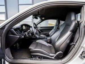 Pelēks Porsche 911 2022 Kauņa, ar dzinēja tilpumu 4.00 L un nobraukumu 15 tūkst. km par 160450 €, foto 31 vietnē AUTOMOTO.COM.LV