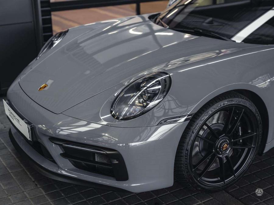 Pelēks Porsche 911 2023 Viļņa, ar dzinēja tilpumu 2.98 L un nobraukumu 28 tūkst. km par 154911 €, foto 9 vietnē AUTOMOTO.COM.LV