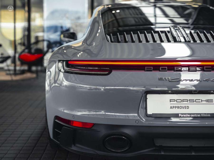 Pelēks Porsche 911 2023 Viļņa, ar dzinēja tilpumu 2.98 L un nobraukumu 23 tūkst. km par 159911 €, foto 17 vietnē AUTOMOTO.COM.LV