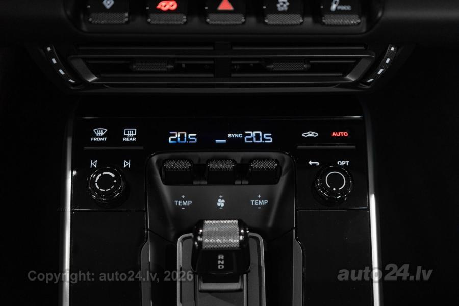 Серый Порше 911 2023 в Рига, объемом двигателя 3.80 л и пробегом 6 тыс. км за 248050 €, фото 28 на AUTOMOTO.COM.LV
