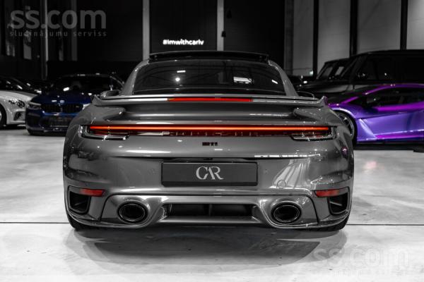 Grey Porsche 911 2023 in Riga, with an engine capacity of 3.80 L and mileage of 6 thousand km for 248050 €, photo 6 on AUTOMOTO.COM.LV