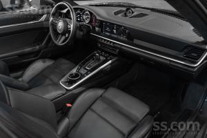 Серый Порше 911 2023 в Рига, объемом двигателя 3.80 л и пробегом 6 тыс. км за 248050 €, фото 12 на AUTOMOTO.COM.LV