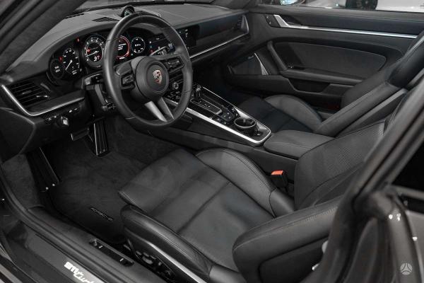 Серый Порше 911 2023 в Рига, объемом двигателя 3.75 л и пробегом 6 тыс. км за 248050 €, фото 11 на AUTOMOTO.COM.LV