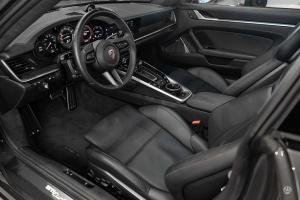 Серый Порше 911 2023 в Рига, объемом двигателя 3.75 л и пробегом 6 тыс. км за 248050 €, фото 11 на AUTOMOTO.COM.LV