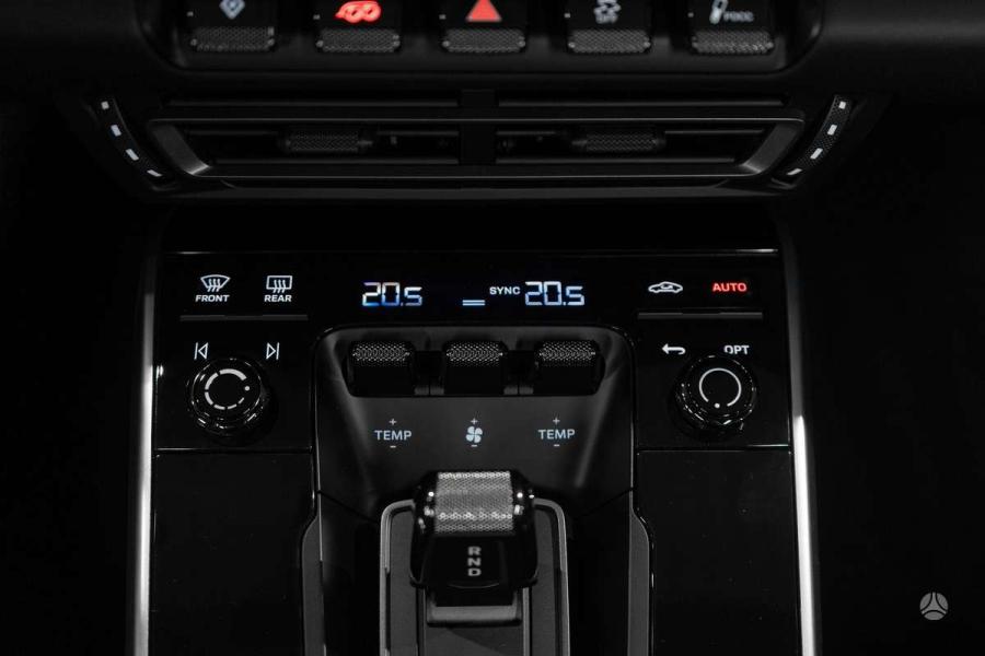 Серый Порше 911 2023 в Рига, объемом двигателя 3.75 л и пробегом 6 тыс. км за 248050 €, фото 28 на AUTOMOTO.COM.LV