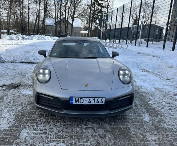 Grey Porsche 911 2024 in Riga, with an engine capacity of 3.00 L and mileage of 15 thousand km for 119000 €, photo 2 on AUTOMOTO.COM.LV