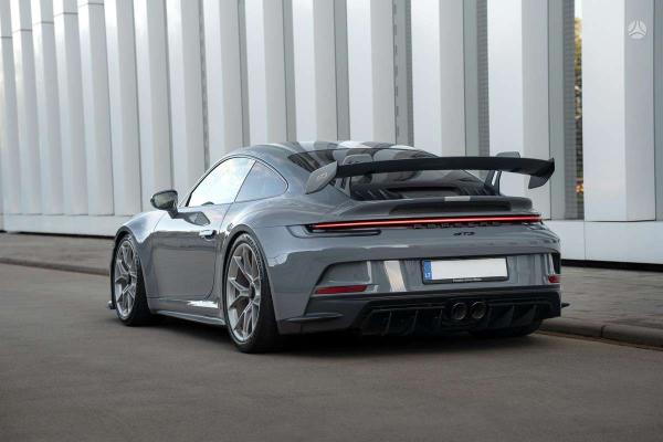 Порше 911 2024 в Вильнюс на AUTOMOTO.COM.LV Серый Порше 911 2024 в Вильнюс, объемом двигателя 4.00 л и пробегом 18 тыс. км за 191900 €, фото 3 на AUTOMOTO.COM.LV