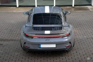 Grey Porsche 911 2024 in Vilnius, with an engine capacity of 4.00 L and mileage of 18 thousand km for 191900 €, photo 13 on AUTOMOTO.COM.LV