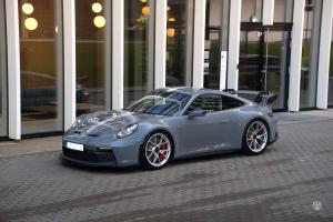 Grey Porsche 911 2024 in Vilnius, with an engine capacity of 4.00 L and mileage of 18 thousand km for 191900 €, photo 14 on AUTOMOTO.COM.LV