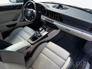 Pelēks Porsche 911 2025 Rīga, ar dzinēja tilpumu 3.00 L un nobraukumu 13 tūkst. km par 129900 €, foto 6 vietnē AUTOMOTO.COM.LV