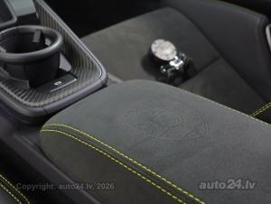 Grey Porsche 911 2025 in Tallinn, with an engine capacity of 4.00 L and mileage of 8 thousand km for 339000 €, photo 21 on AUTOMOTO.COM.LV