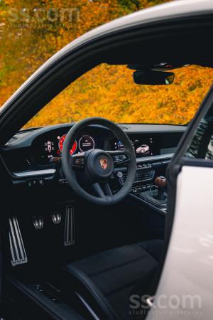 Серый Порше 911 2025 в Рига, объемом двигателя 3.00 л и пробегом 5 тыс. км за 139900 €, фото 35 на AUTOMOTO.COM.LV