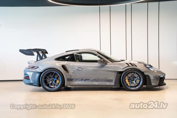 Grey Porsche 911 2025 in Tallinn, with an engine capacity of 4.00 L and mileage of 1 thousand km for 372000 €, photo 8 on AUTOMOTO.COM.LV