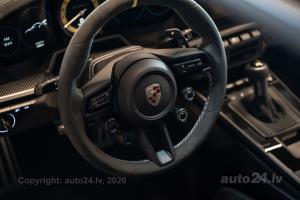 Grey Porsche 911 2025 in Tallinn, with an engine capacity of 4.00 L and mileage of 1 thousand km for 372000 €, photo 19 on AUTOMOTO.COM.LV