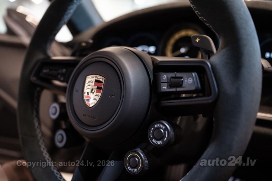 Grey Porsche 911 2025 in Tallinn, with an engine capacity of 4.00 L and mileage of 1 thousand km for 372000 €, photo 21 on AUTOMOTO.COM.LV