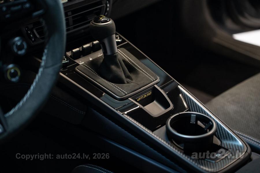 Grey Porsche 911 2025 in Tallinn, with an engine capacity of 4.00 L and mileage of 1 thousand km for 372000 €, photo 30 on AUTOMOTO.COM.LV