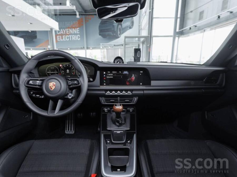 Серый Порше 911 2026 в Рига, объемом двигателя 3.00 л и пробегом 3 тыс. км за 129000 €, фото 21 на AUTOMOTO.COM.LV
