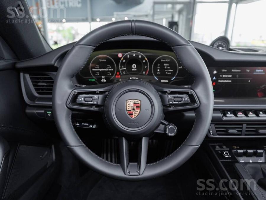 Серый Порше 911 2026 в Рига, объемом двигателя 3.00 л и пробегом 3 тыс. км за 129000 €, фото 33 на AUTOMOTO.COM.LV