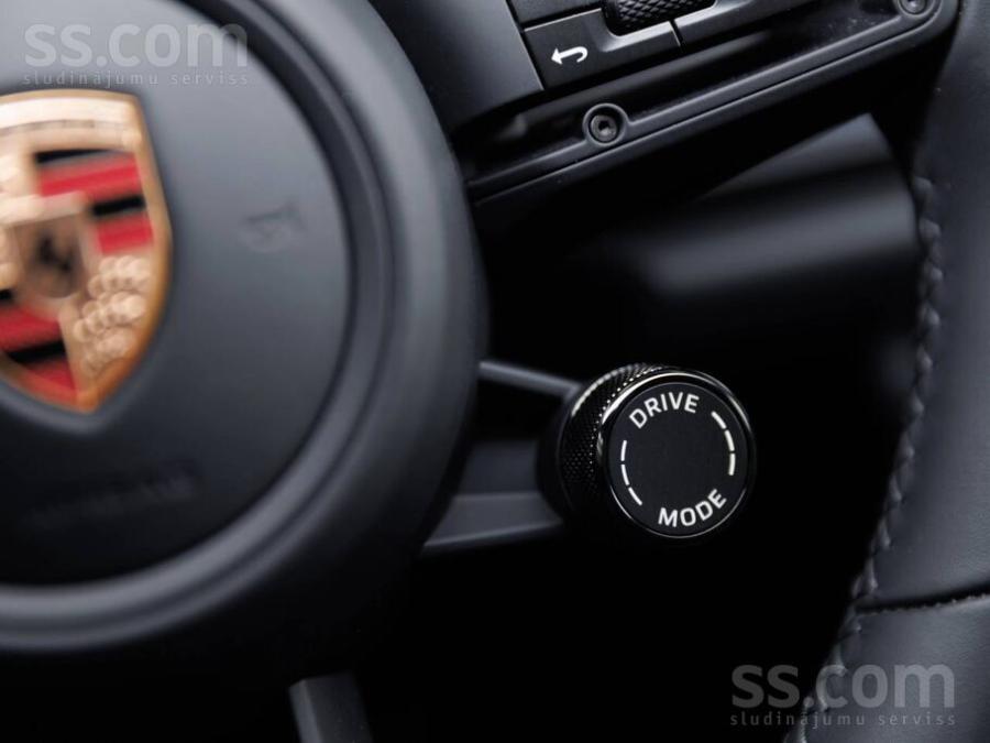 Серый Порше 911 2026 в Рига, объемом двигателя 3.00 л и пробегом 3 тыс. км за 129000 €, фото 35 на AUTOMOTO.COM.LV
