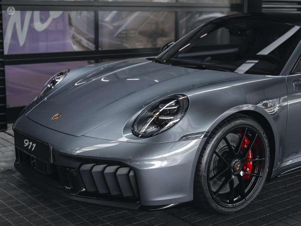 Pelēks Porsche 911 2026 Viļņa, ar dzinēja tilpumu 2.98 L un nobraukumu 3 tūkst. km par 205459 €, foto 10 vietnē AUTOMOTO.COM.LV